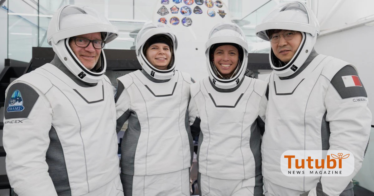 Four space tourists complete polar flight, splash down in Pacific after ...